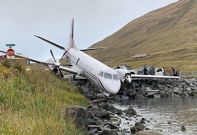 What to know about plane crashes. - matouring.com